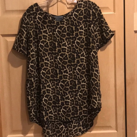 Chelsea & Theodore | Tops | New Chelsea Theodore Blouse | Poshmark